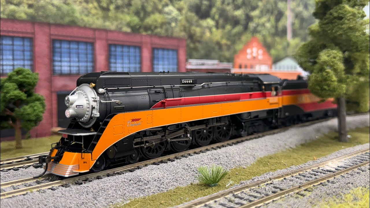 Southern Pacific 4449 leads a excursion into town (HO Scale) - YouTube