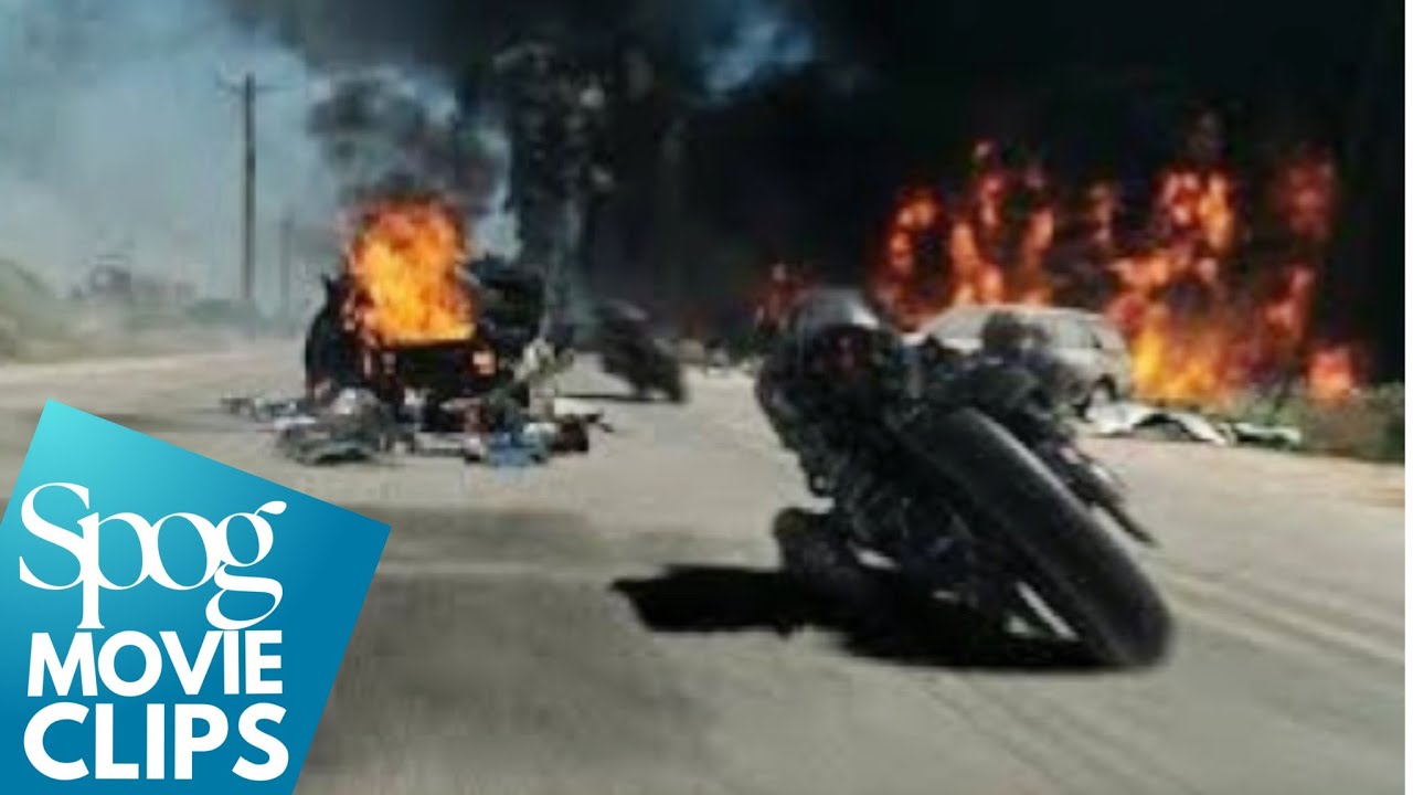 TERMINATOR SALVATION 2009 | Motorcycle Scene | SpogMovieClips - YouTube