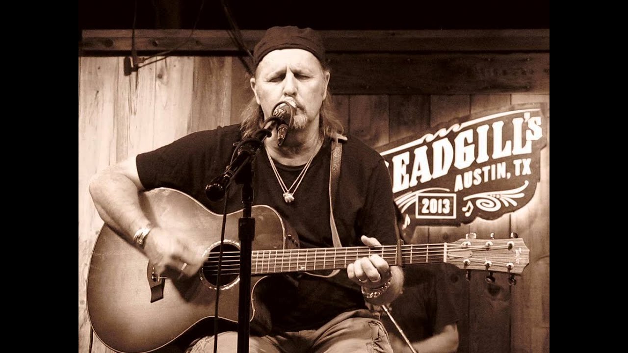 Jimmy LaFave sings Chimes of Freedom - YouTube