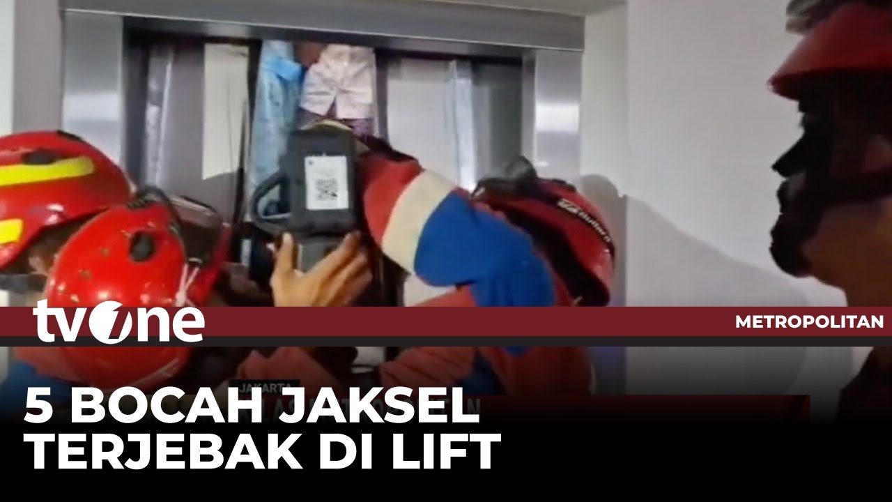 Gulkarmat Evakuasi 5 Anak Terjebak di Lift Macet | Metropolitan tvOne ...