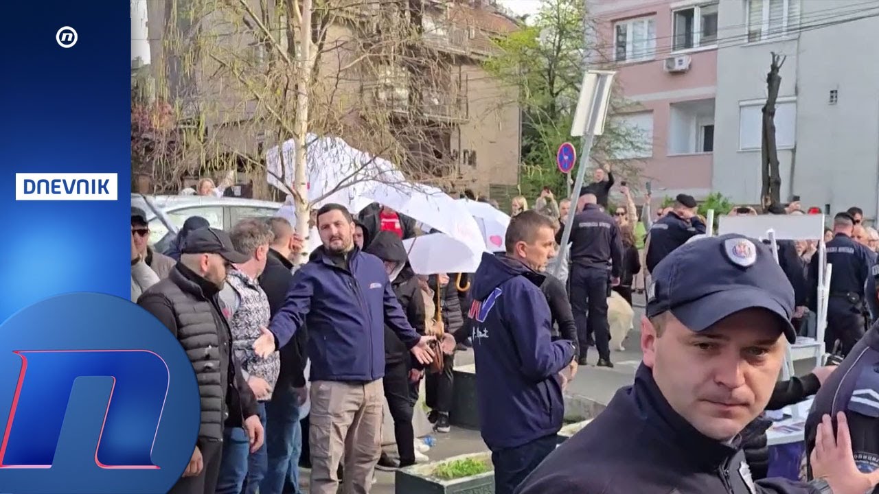 Protesti u Beogradu na današnji dan - YouTube