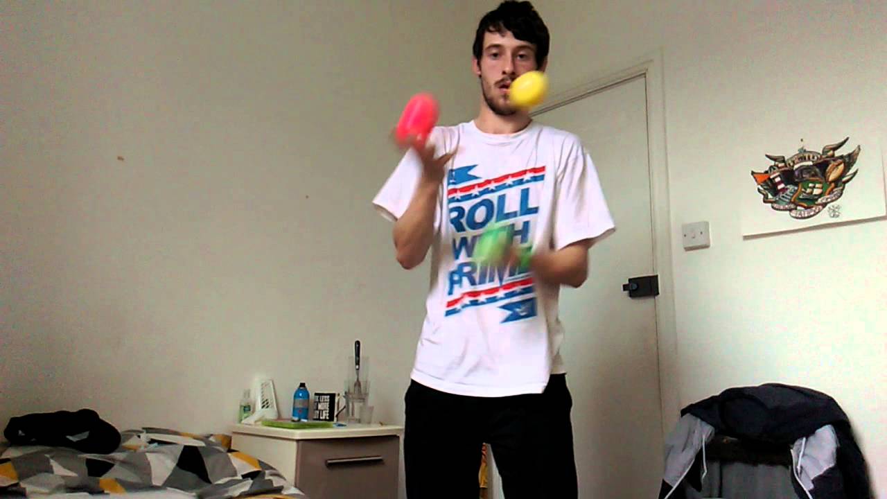 Juggling freestyle practice - YouTube