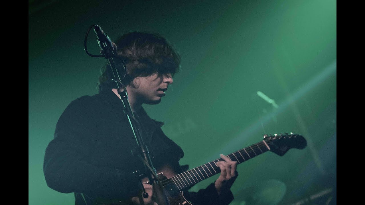 Francesco De Leo - Muse - live @ INDIE IS AGIO 4.0 - YouTube