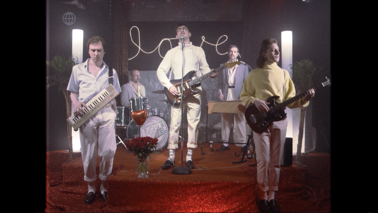 Love Hotel Band - Diamant (Official Video) - YouTube