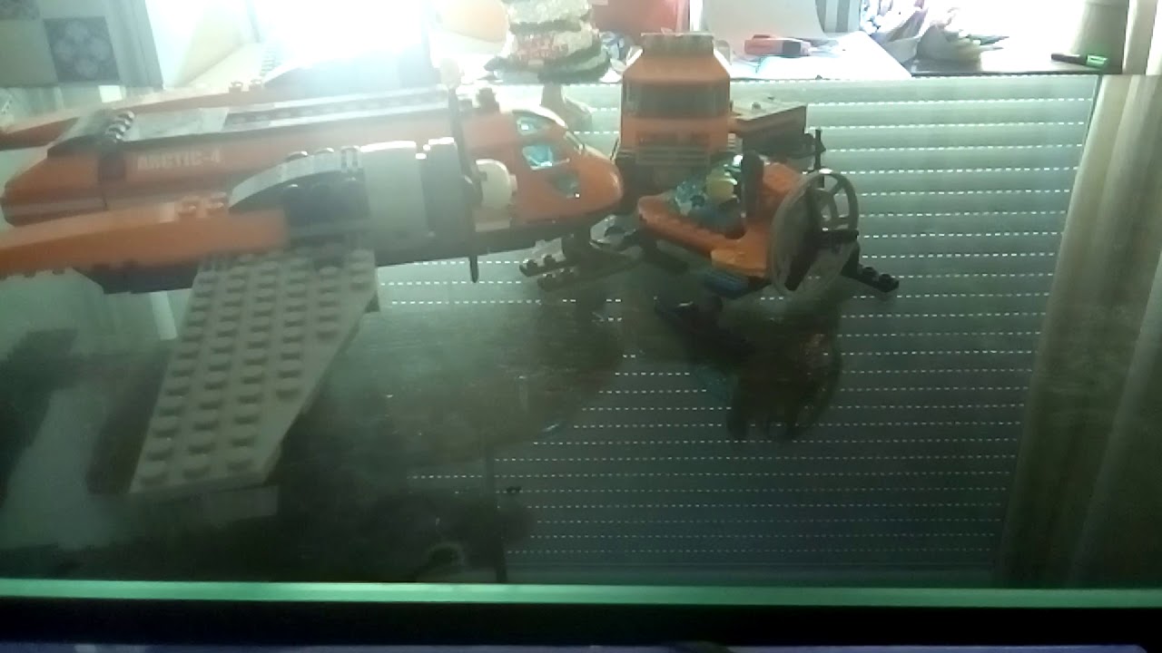 Une histoire de Lego de neige. - YouTube