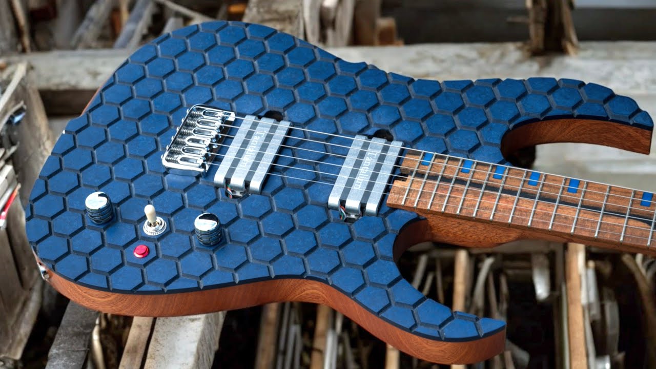 Hufschmid 'Tantalum' - Honeycomb Engraved Richlite Top! 👽 - YouTube