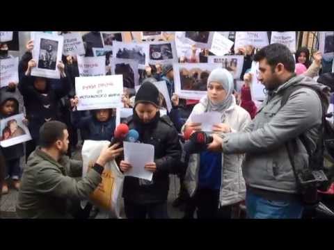 Kafkasyalı Çocuklardan Putin'e Sessiz Protesto