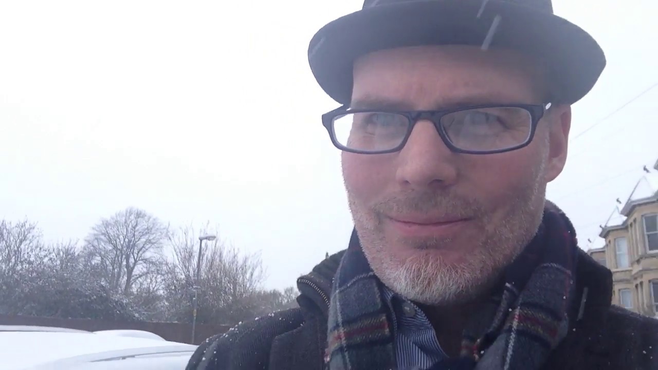 Shakespeare's Sonnet 25 - YouTube