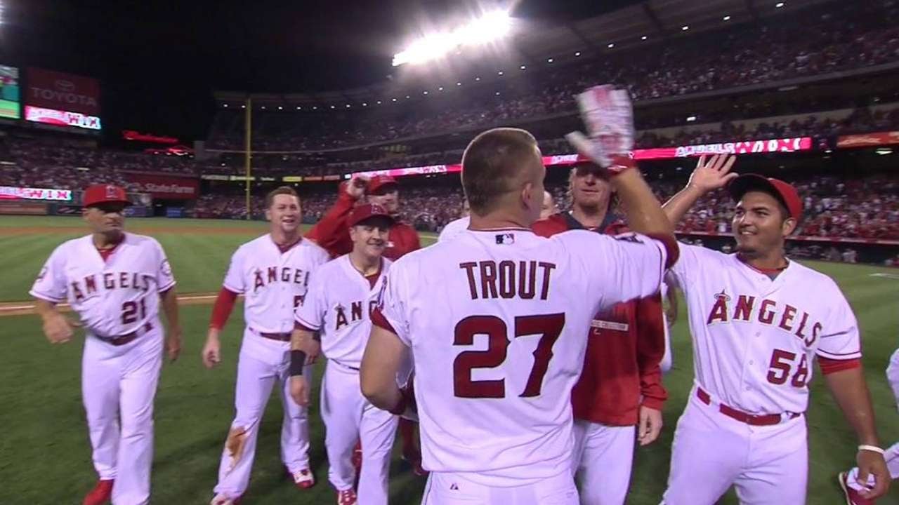 BOS@LAA: Trout launches a walk-off shot to center - YouTube
