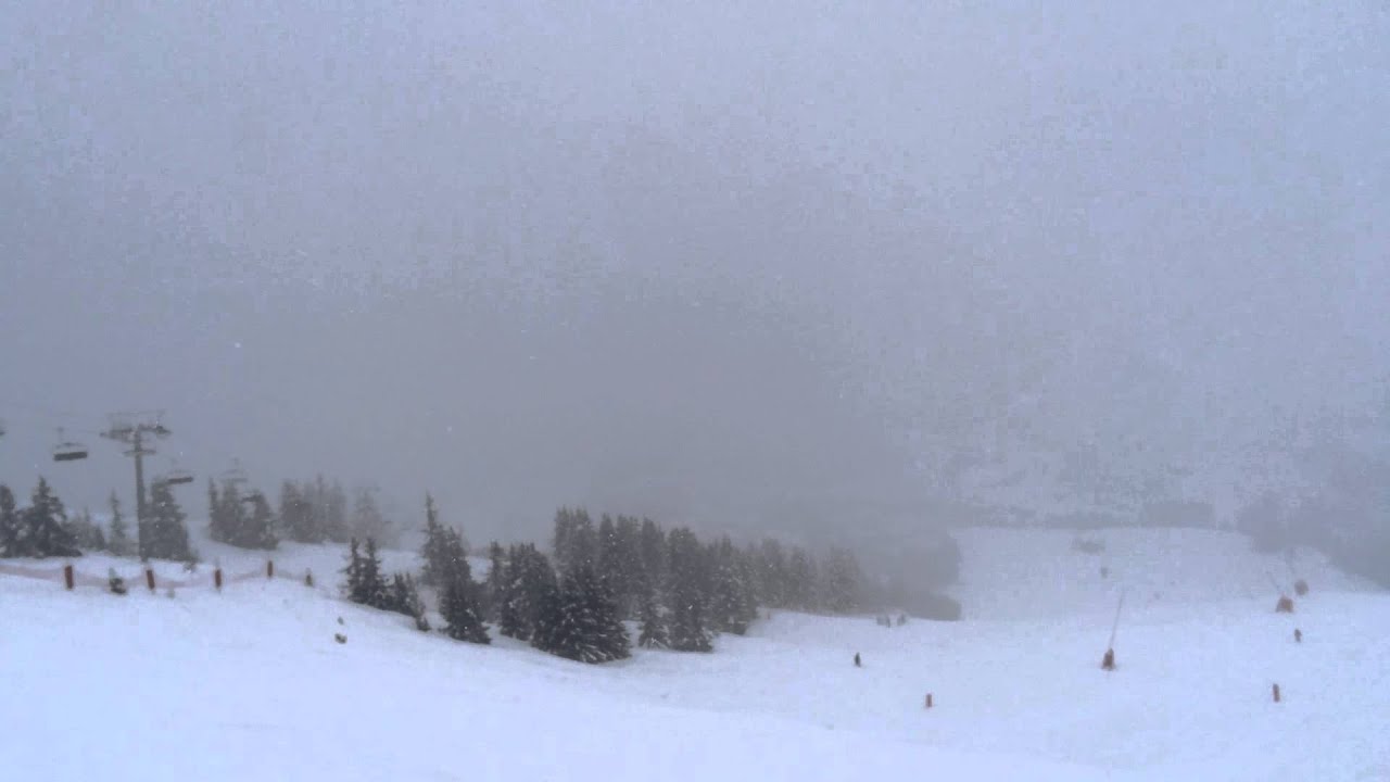 COURCHEVEL 1850 SNOWBOARDING IN FRESH POWDER - YouTube
