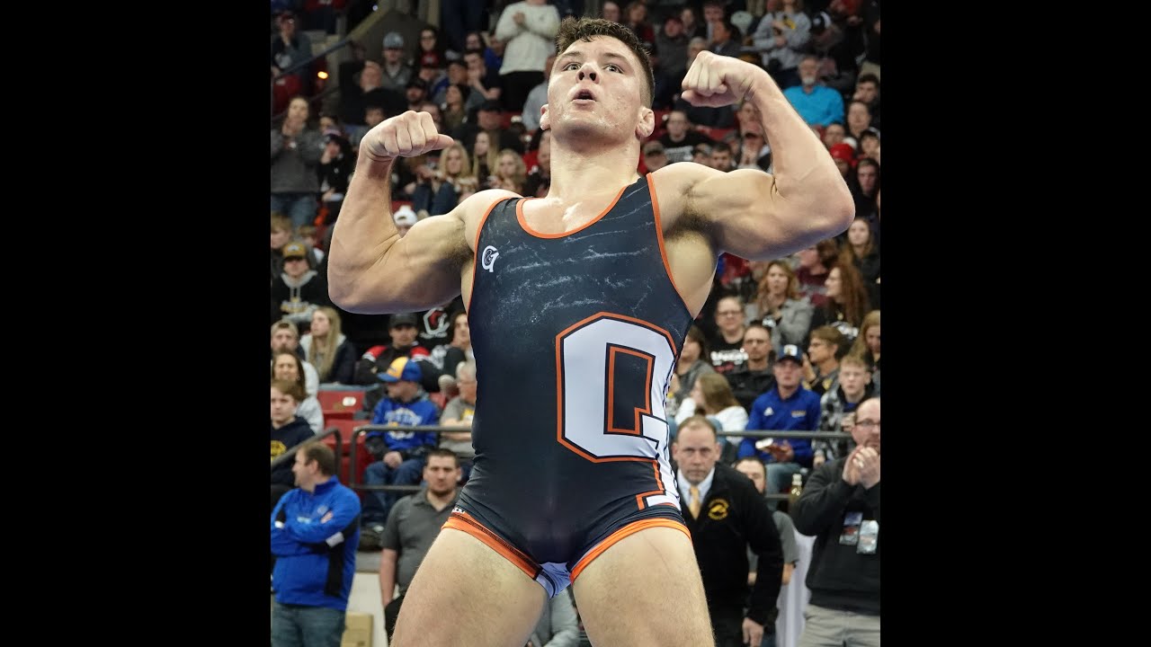 Oconto Falls' Clayton Whiting wrestles in the state final (Feb. 26 ...