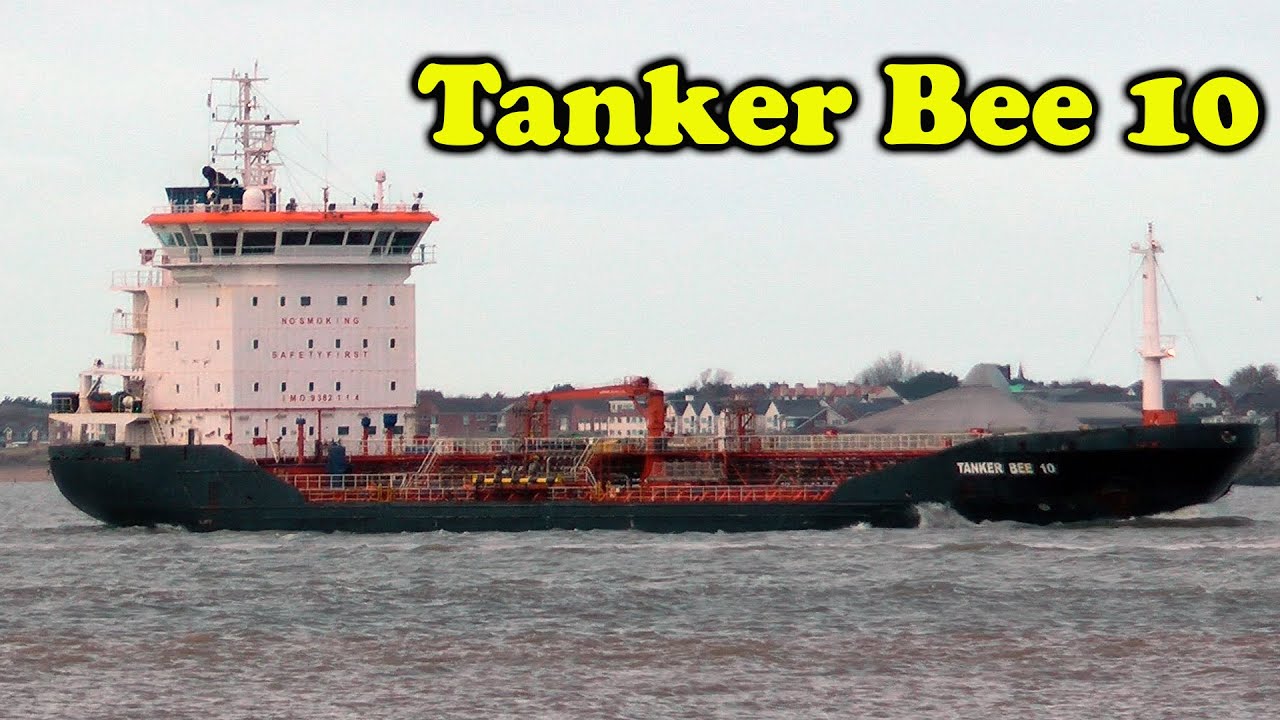 Tanker Bee 10 Inbound to Eastham - YouTube