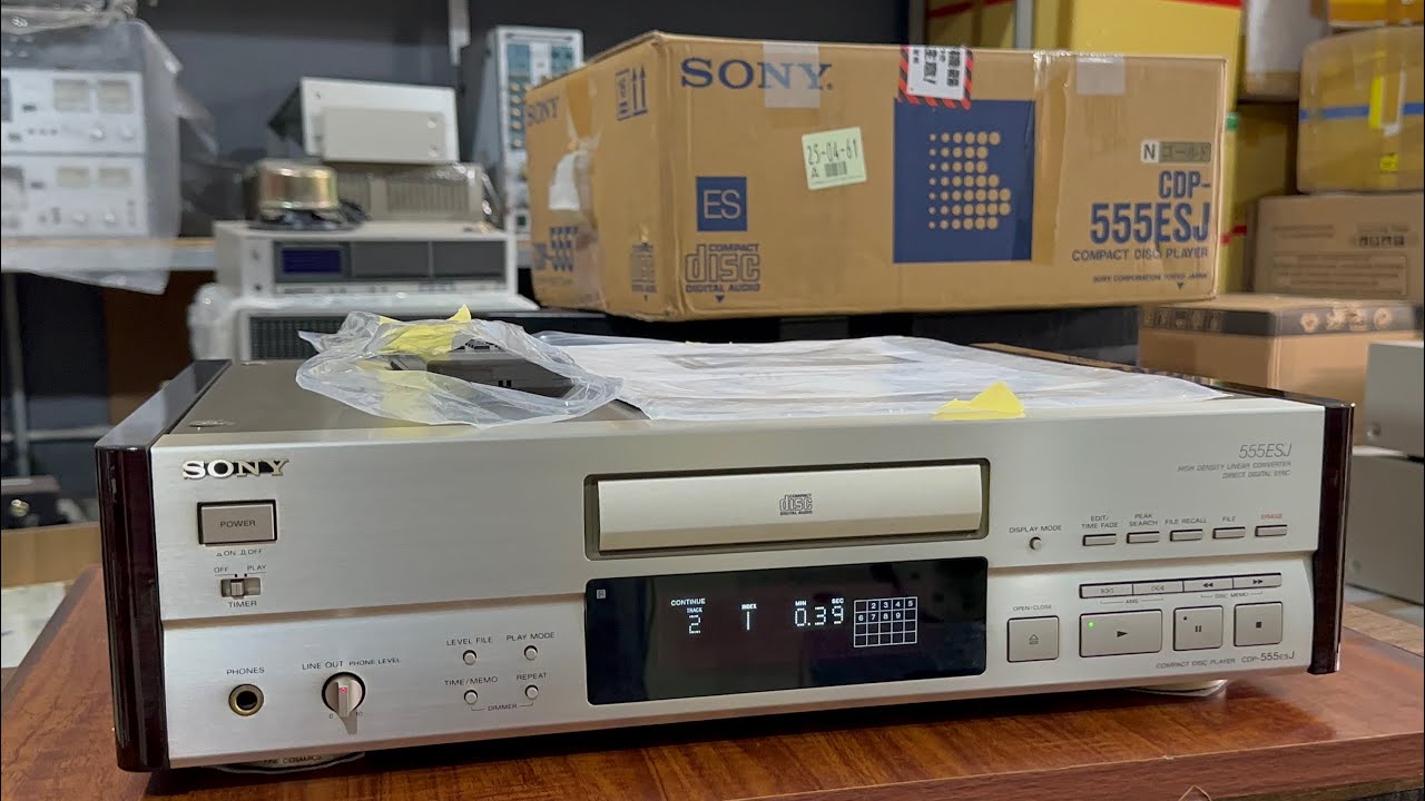 NỘI NGOẠI THẤT CD SONY 555 ESJ THÙNG XỐP - YouTube
