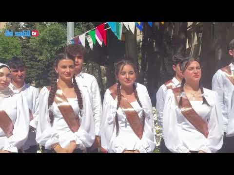 Humanitar fənlər təmayüllü liseydə “Son zəng” tədbiri keçirilib