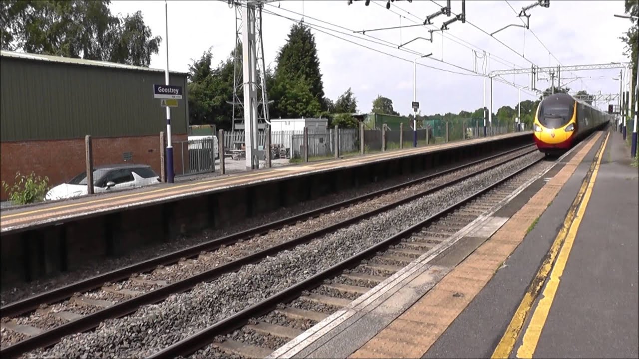 Trains at Goostrey 16-06-15 - YouTube