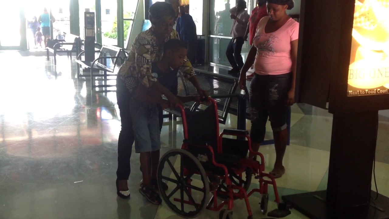 Aug,11,2016.Boy born cripple walk - YouTube