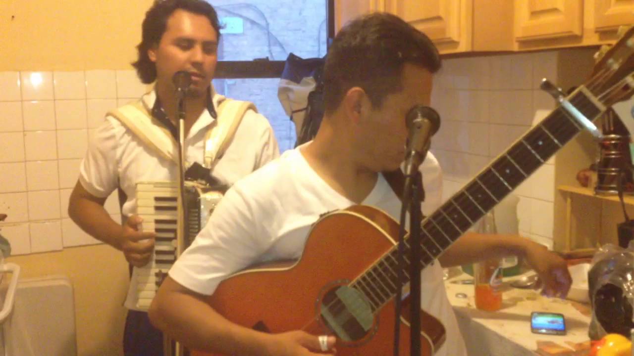 Chuy y Mauricio-Directos de la Sierra - YouTube