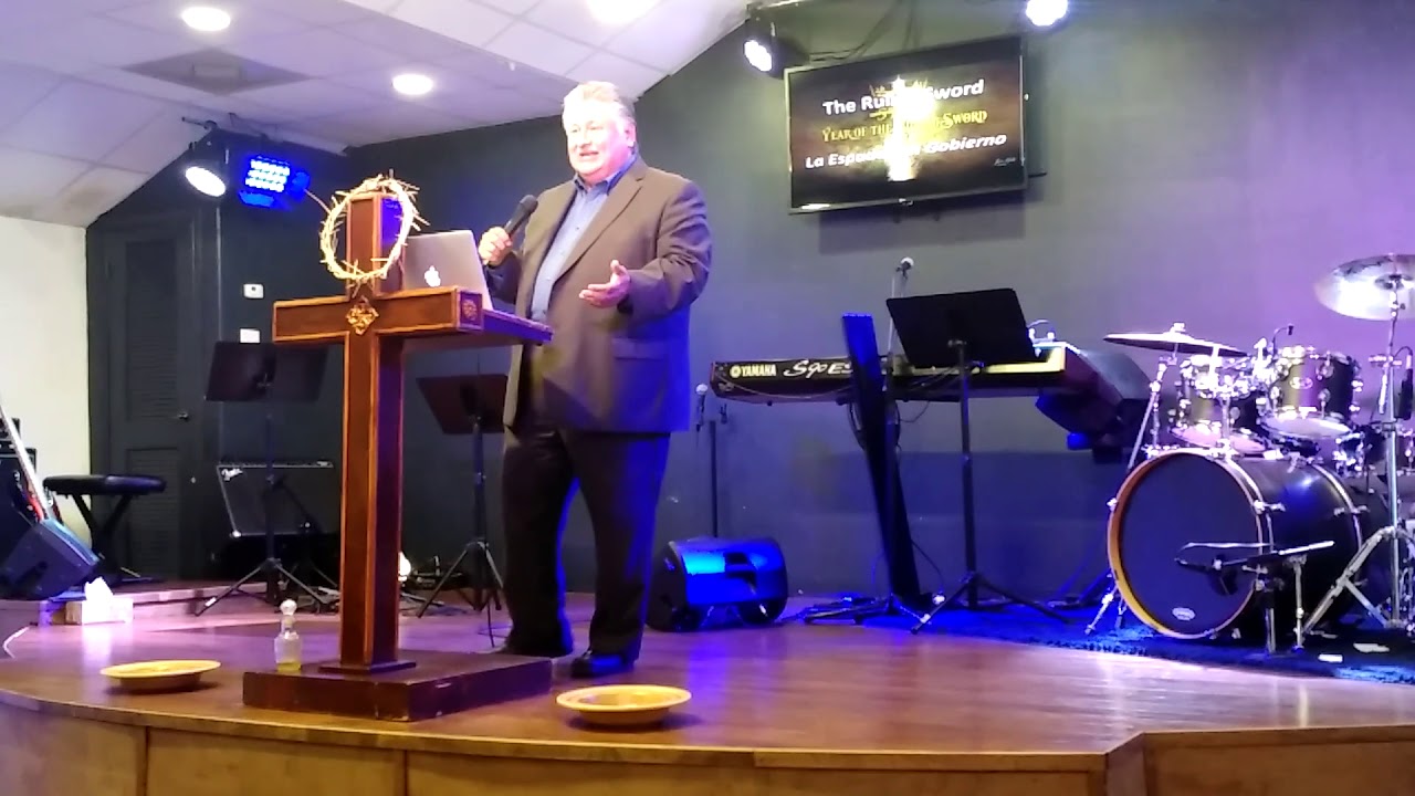 Doctor Esteban Benavides - YouTube