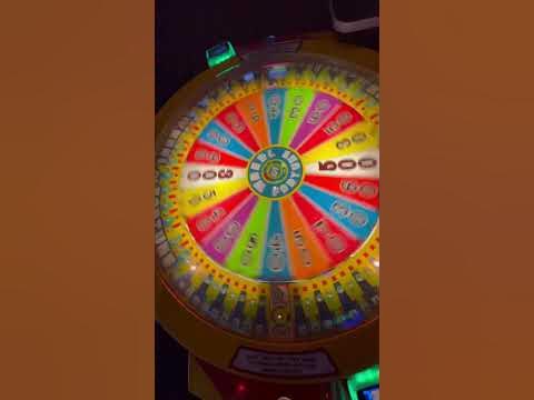 Bonus Spin On The Wheel Of Fortune Arcade Game At Dave & Buster’s In ...