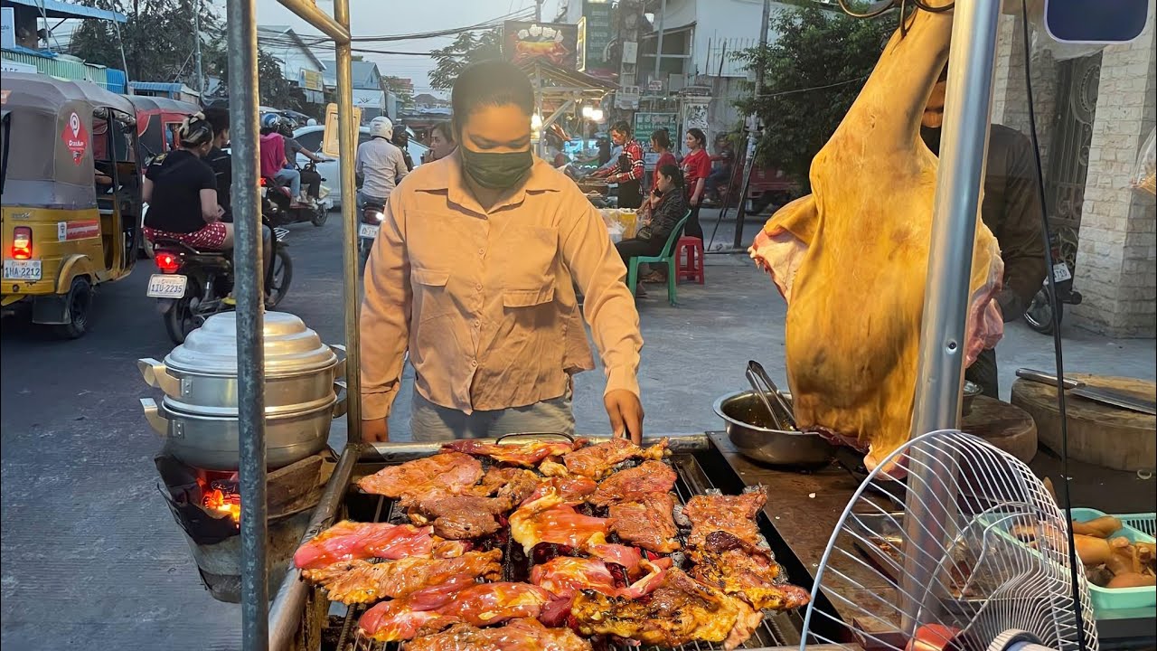 Food Delicious in Cambodia ! Roast beef Original taste , Delicious ...
