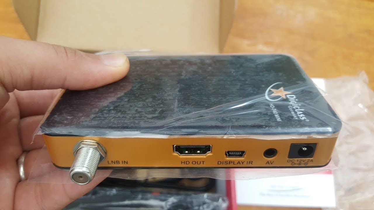 تعرف على الإصدار الجديد من جهاز الإستقبال DIGICLASS HD-740 MINI - YouTube