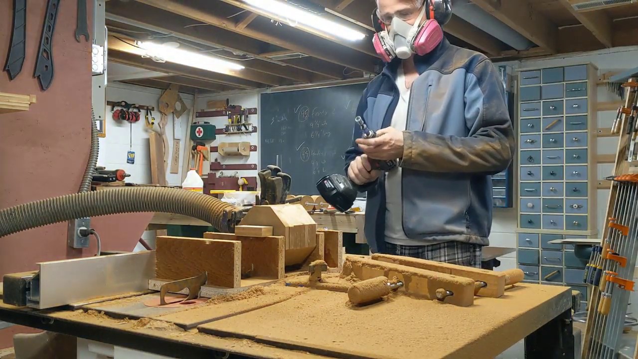 Turning an MDF cylinder on the table saw - YouTube