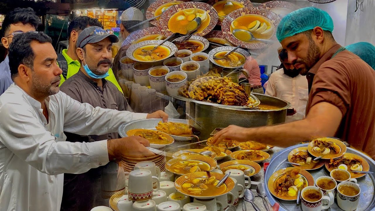 Peshawari Yakhni Soup Best | Afghan Pathaan Selling Peshawari Yakhni ...