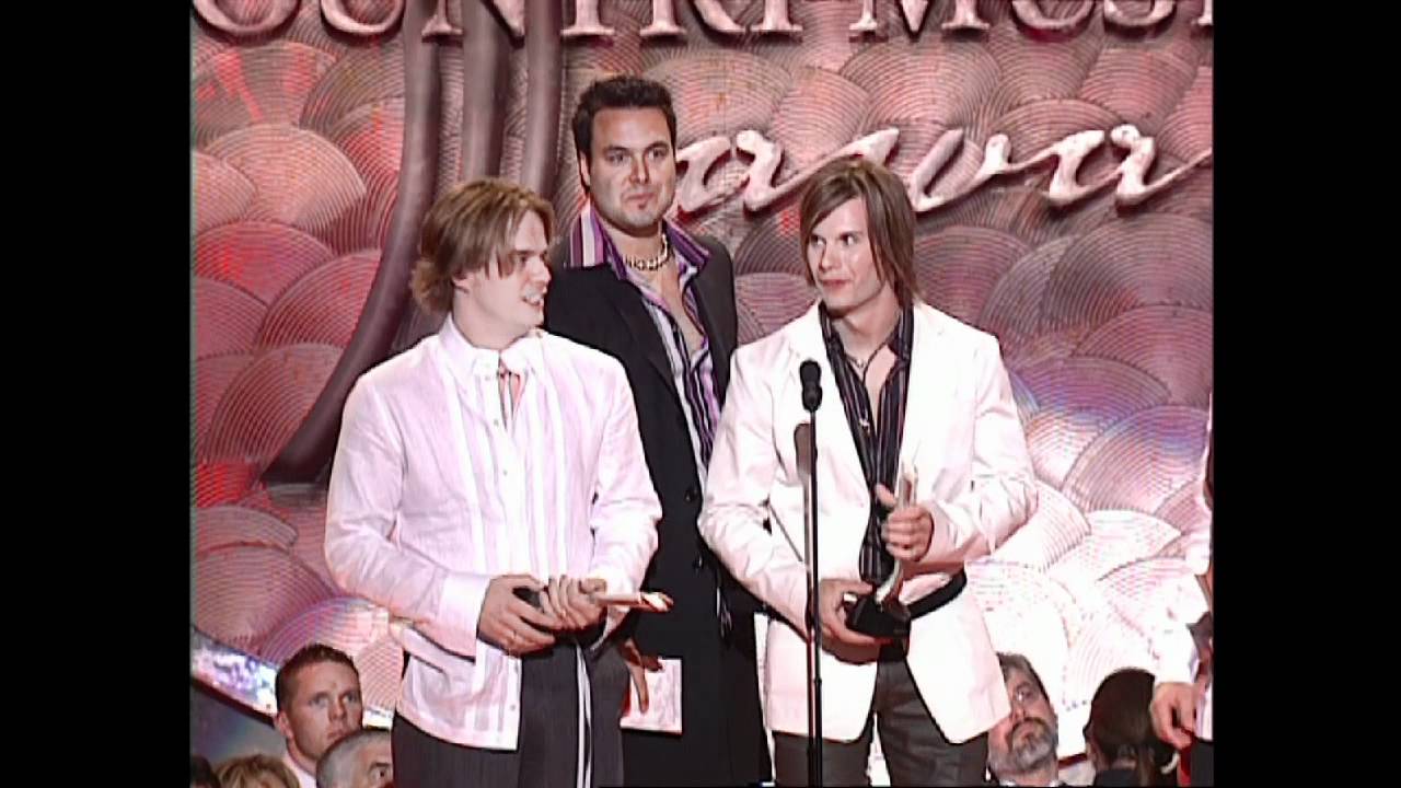 Emerson Drive Win Top New Vocal Duo Or Group - ACM Awards 2003 - YouTube