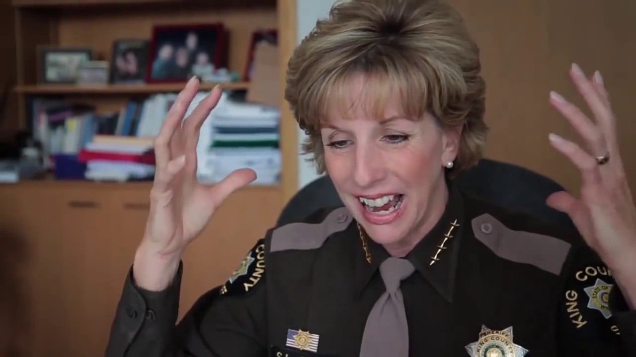 Sheriff Interview: Advice for Becoming a Police Officer - YouTube
