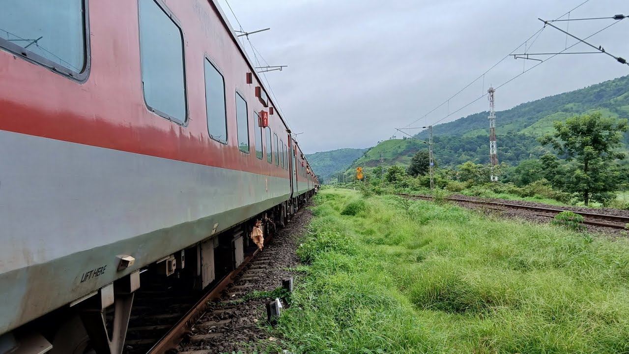 12618 Train journey | Delhi to goa in train #travel |Rk vlogs by ravi ...