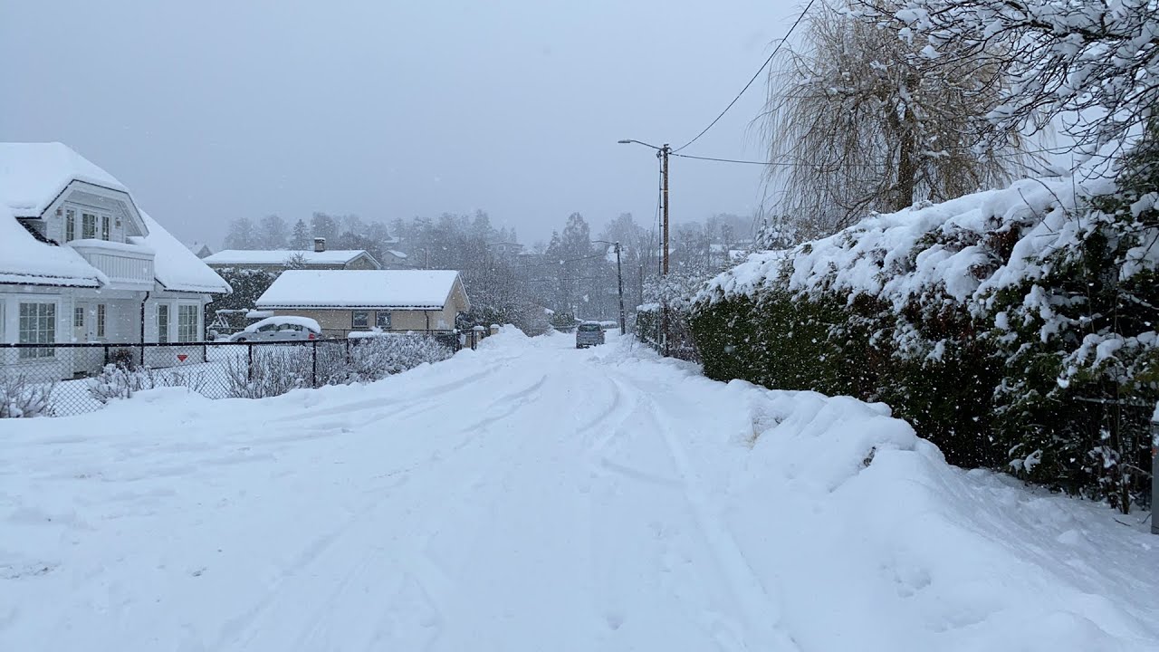 Hello snow welcome back - YouTube