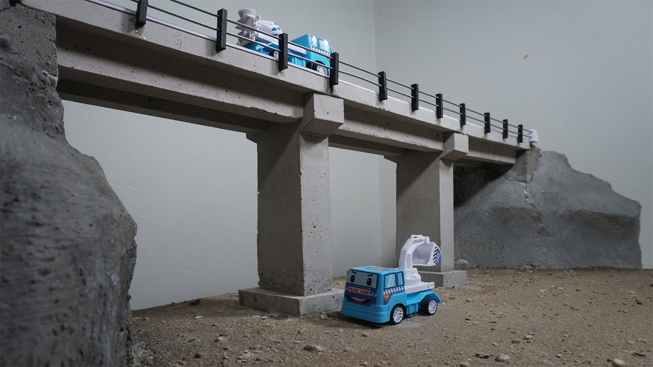 Building a mini cement bridge connecting two mountains - YouTube