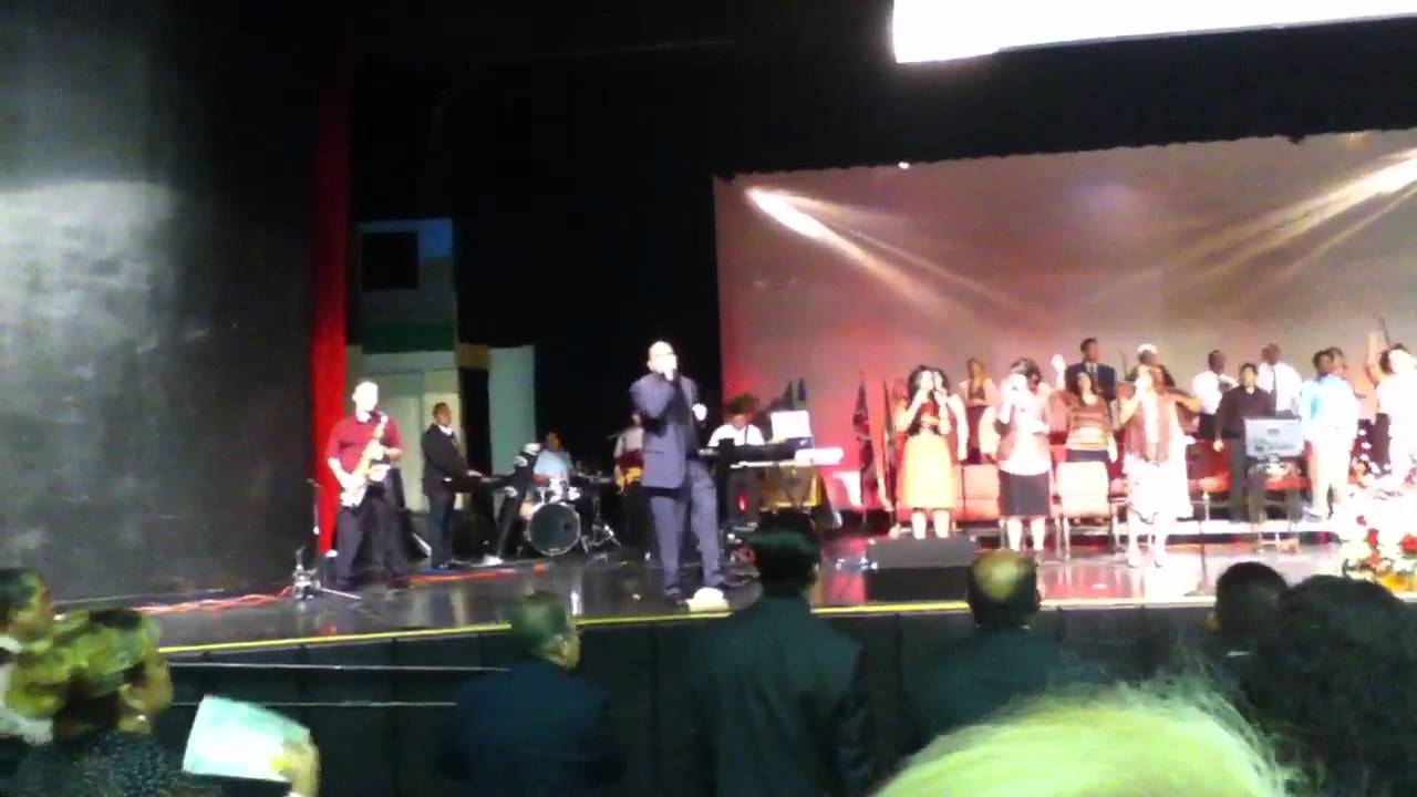 David Castanon Jr Cantando - YouTube