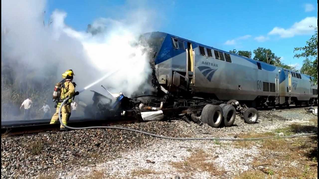 Amtrak train wreck in Orlando. - YouTube