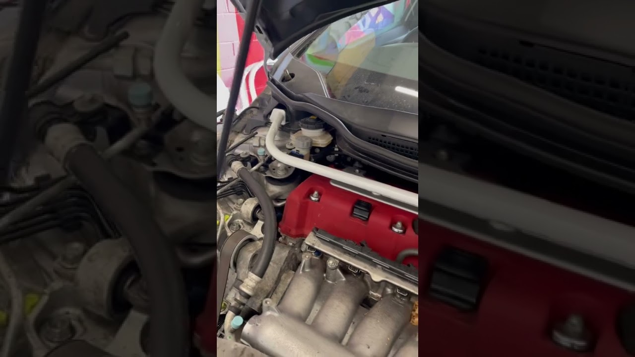 Ultra Racing Front Strut Brace FN2 Civic - YouTube