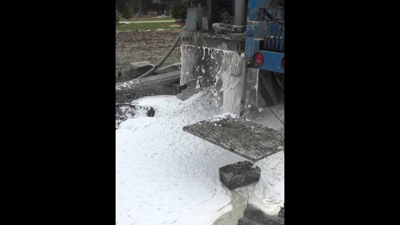 Drilling a 12" water well with foam - YouTube