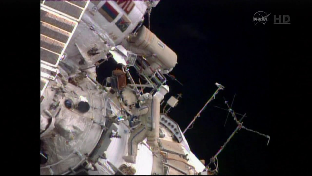 Russian EVA 39 (time lapse) - YouTube