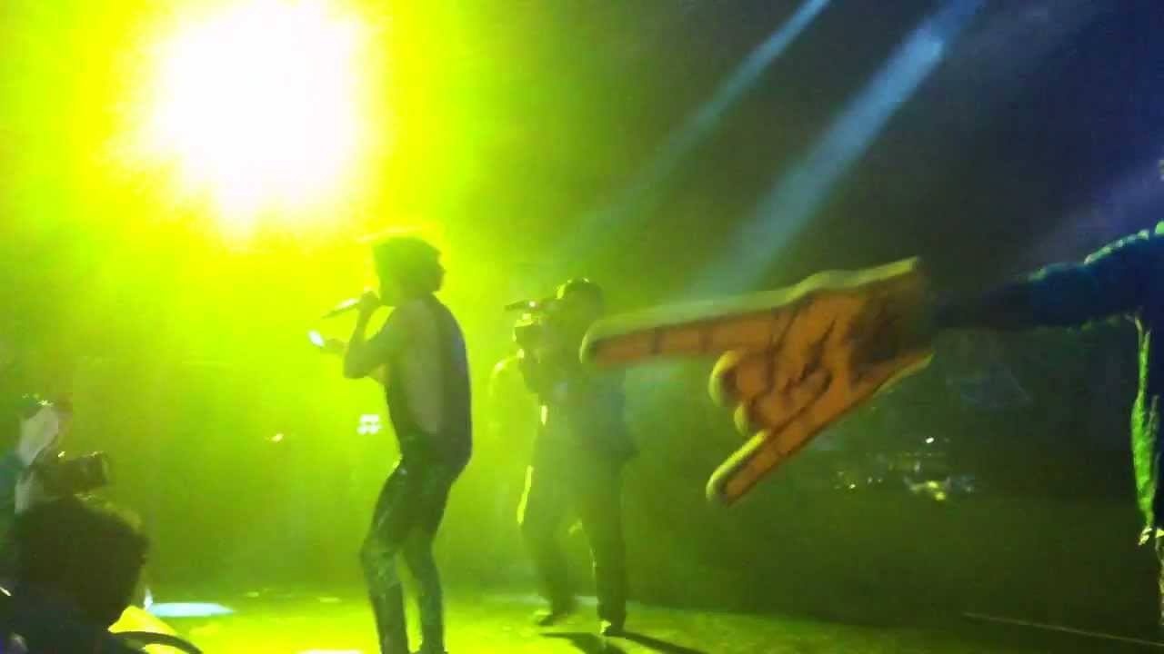 LMFAO(Red Foo Live set) - Party Rock Anthem & Gettin' Over You Remixes ...