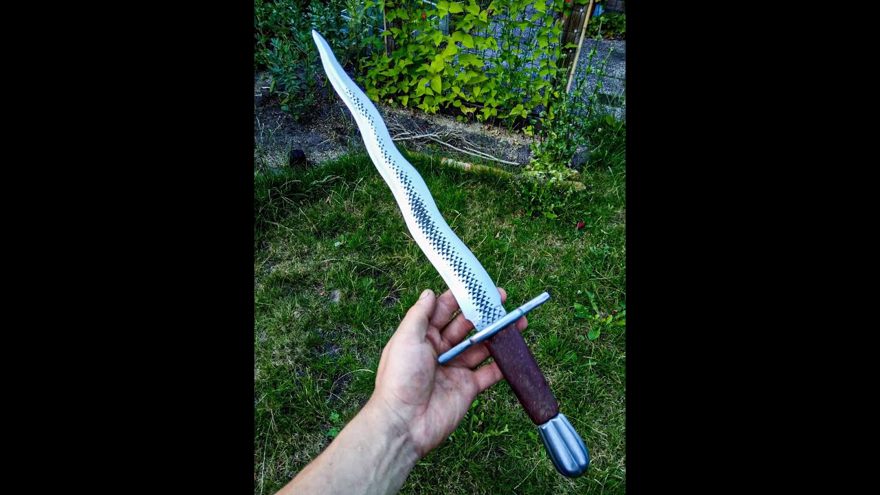 Forged Kriss dagger made from farriers rasp - YouTube