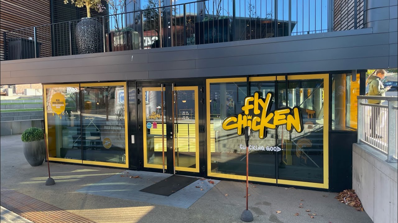 Fly Chicken Restaurant Oslo 2023 - Reviews in Oslo Norway 🇳🇴 - YouTube