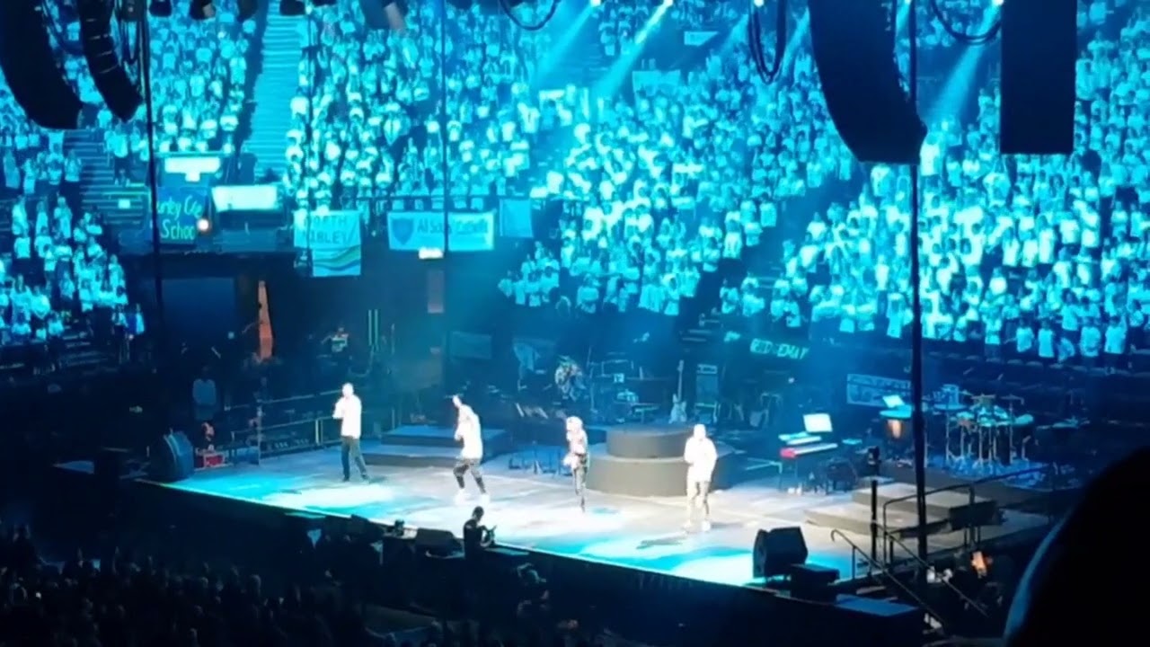 Young Voices Choir 2022 - The O2 Arena London - YouTube