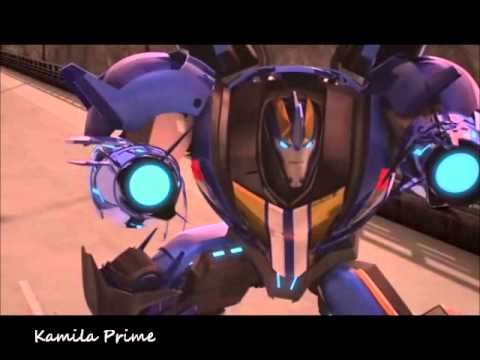 Transformers Prime - Optimus,Bumblebee and Smokescreen vs. Decepticons ...