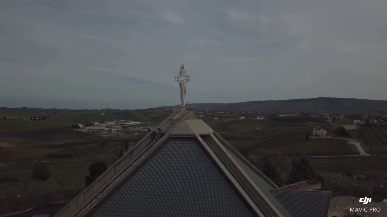 Montenero di Bisaccia Villa Santa Maria - YouTube