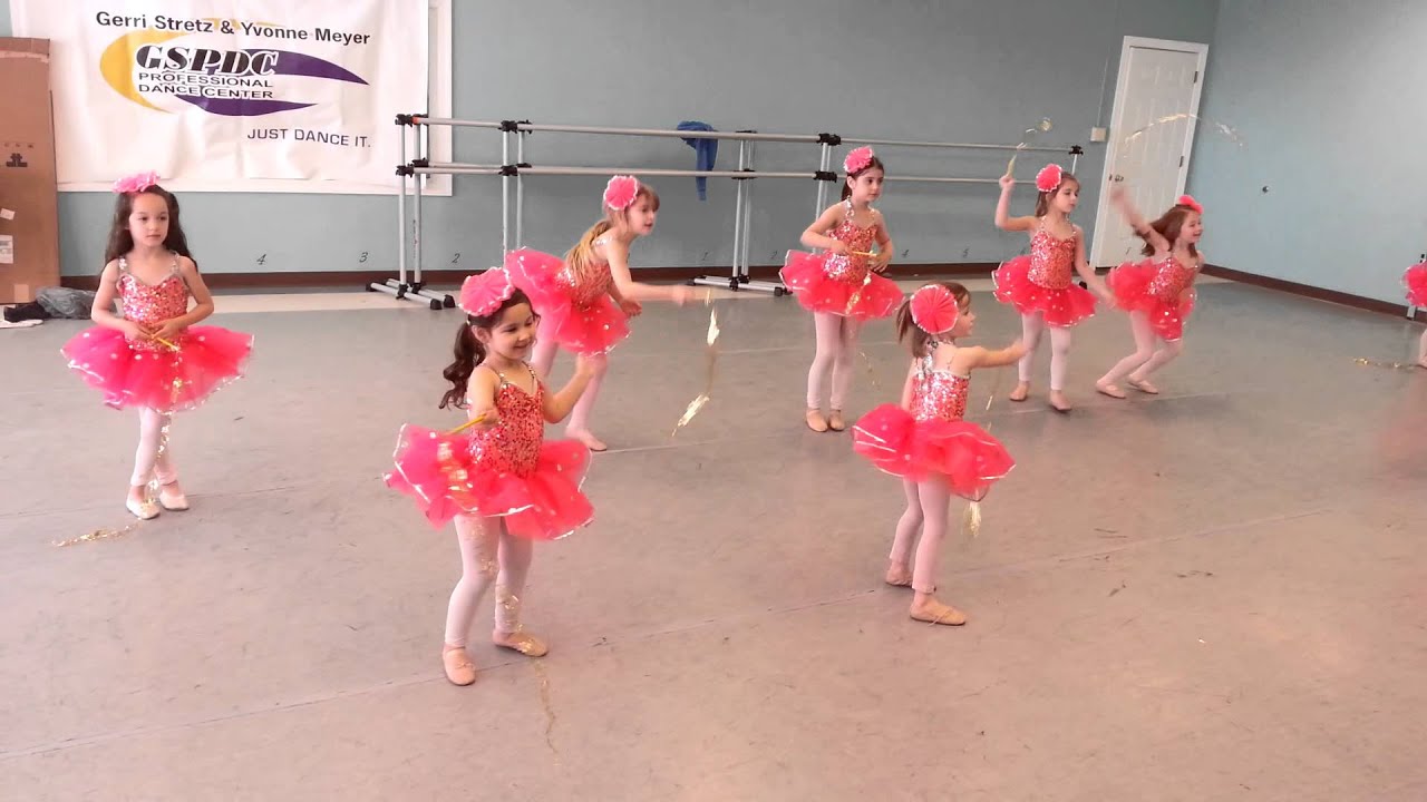 Pinkalicious - YouTube