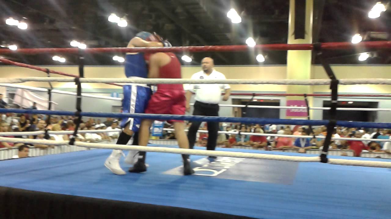Boxeo Aficionado Copa Olímpica de Puerto Rico 2013 (3er asalto) - YouTube