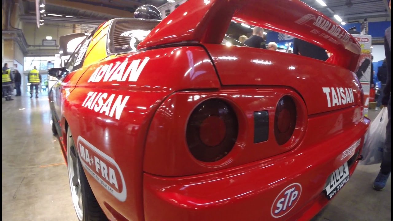 Nissan Skyline R32 GTR 'ZILLA' walkaround - YouTube