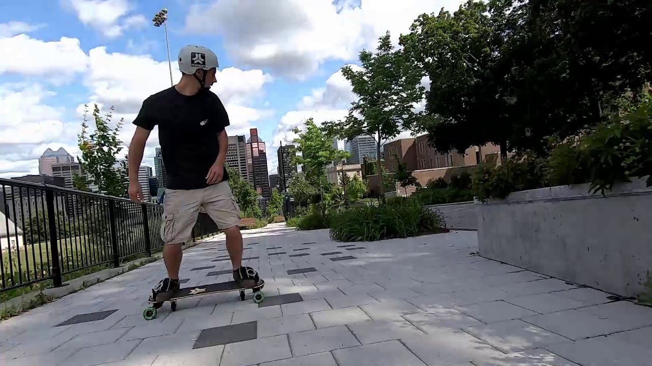 Snowboarding the streets of Quebec - YouTube