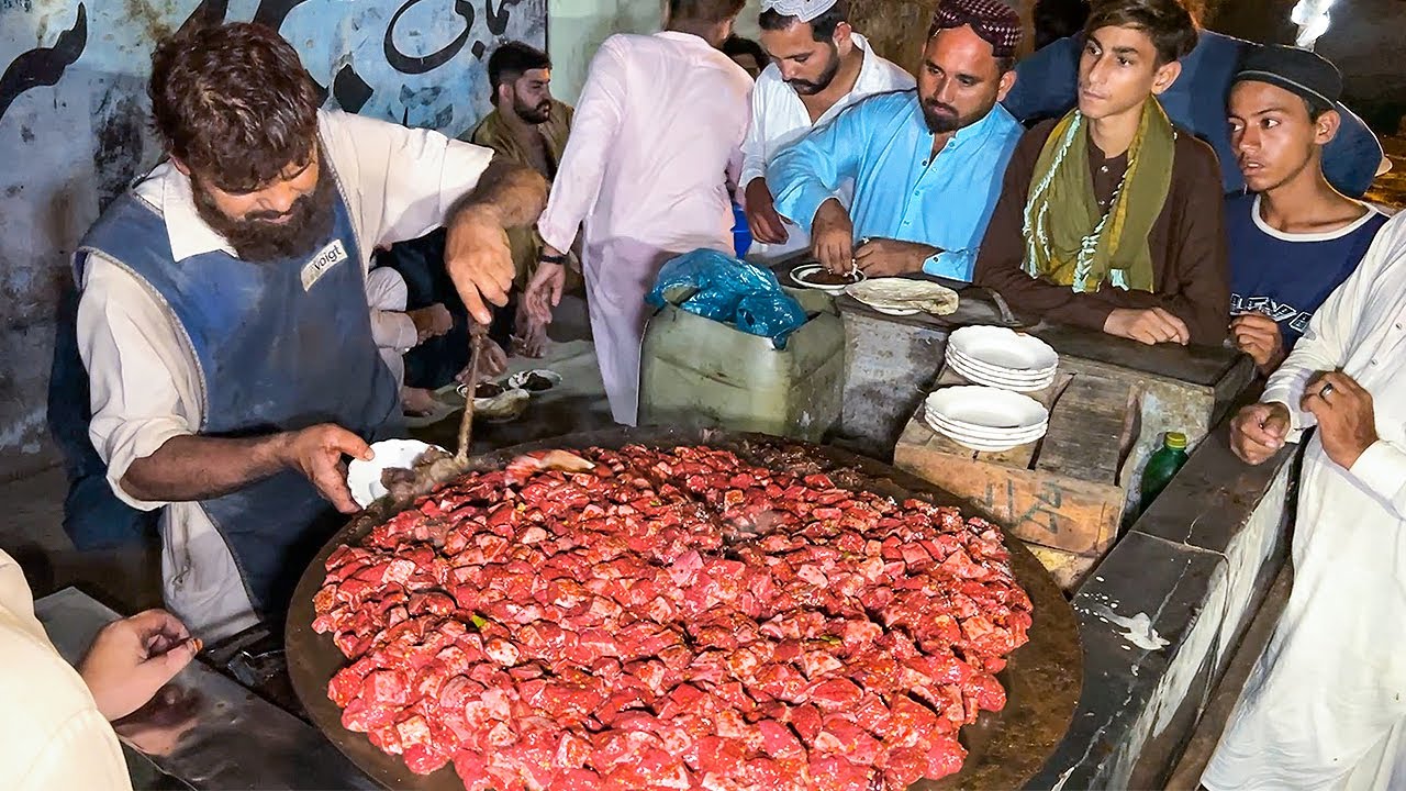 Tawa Fry Tilli Making | Famous Pappu Tilli Wala | Pakistani Street Food ...