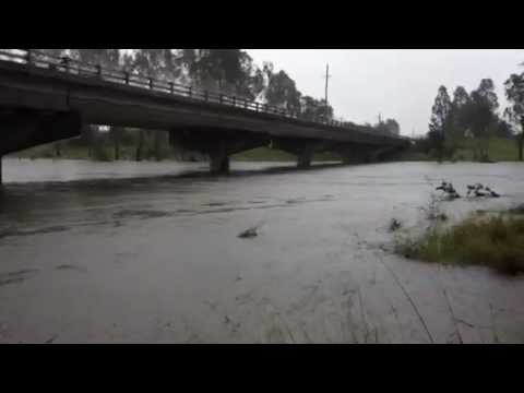 Brisbane River Flooding at Fernvale - YouTube