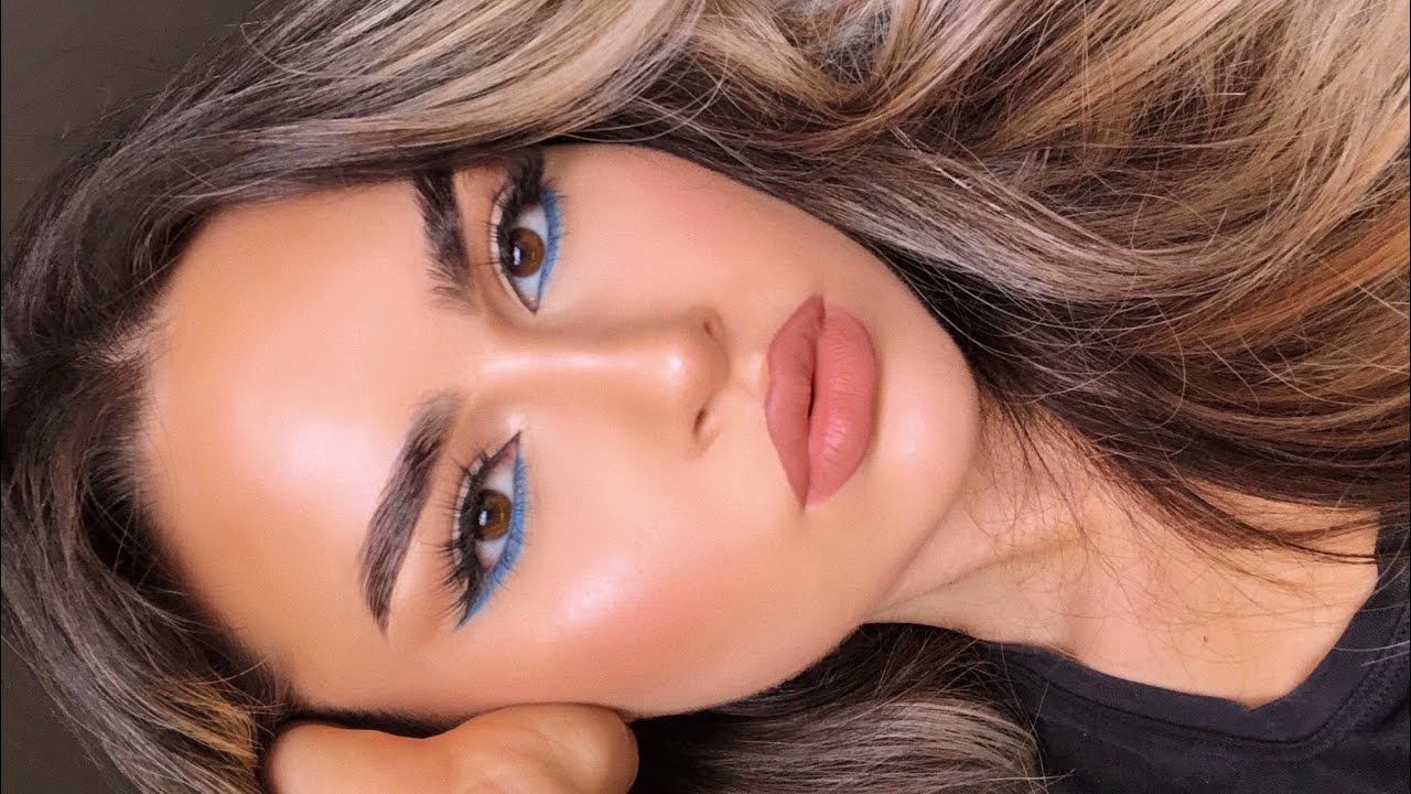 Blue Makeup Looks: Cool & Stunning Eye Looks